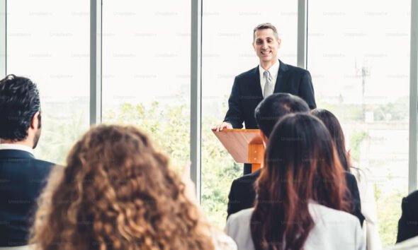 Meet Anthony Pullen Shaw: Everything About Angela Lansbury’s Son ...