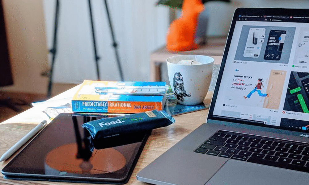 Meet Anthony Pullen Shaw: Everything About Angela Lansbury’s Son ...